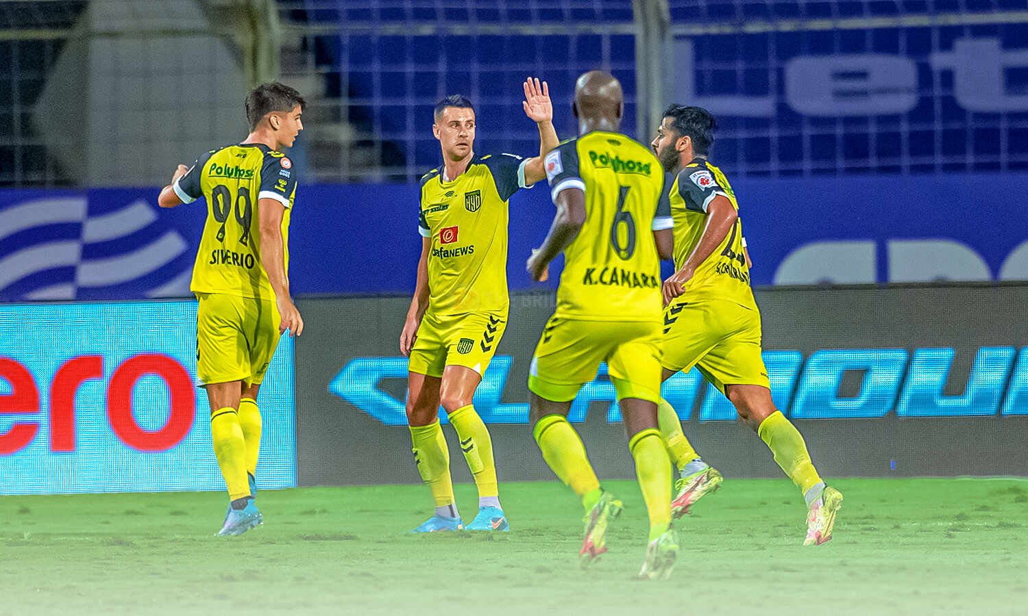 ISL 2021-22: Hyderabad FC crushes Mumbai's playoffs hopes