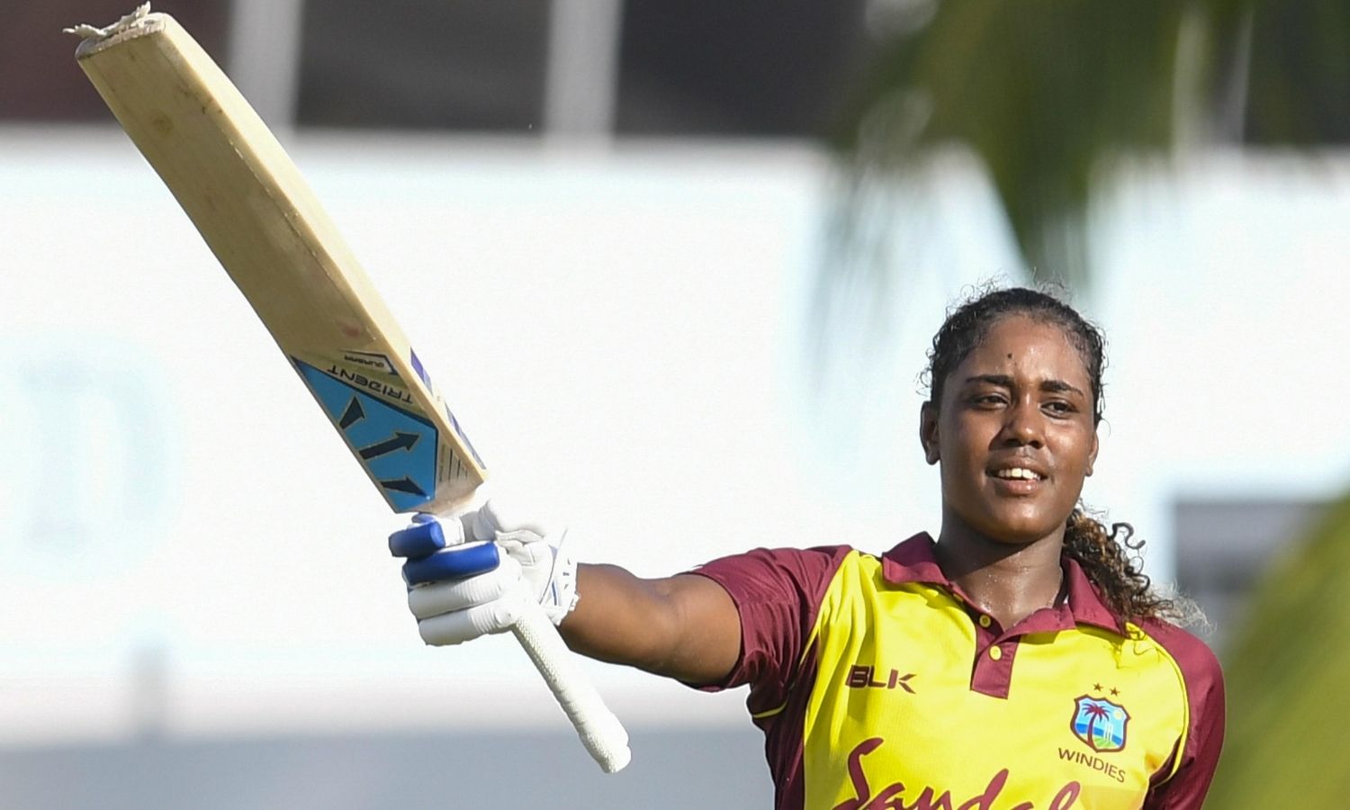 Women's World Cup: Hayley Matthews grabs a one-handed stunner to send ...