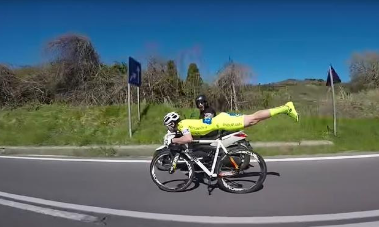 WATCH: Italian cyclist Michael Guerra adopts bizarre position to ...