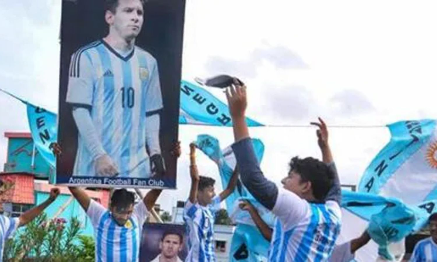 9,000 football-crazy Kolkatans visit Qatar, more to travel ahead of ...