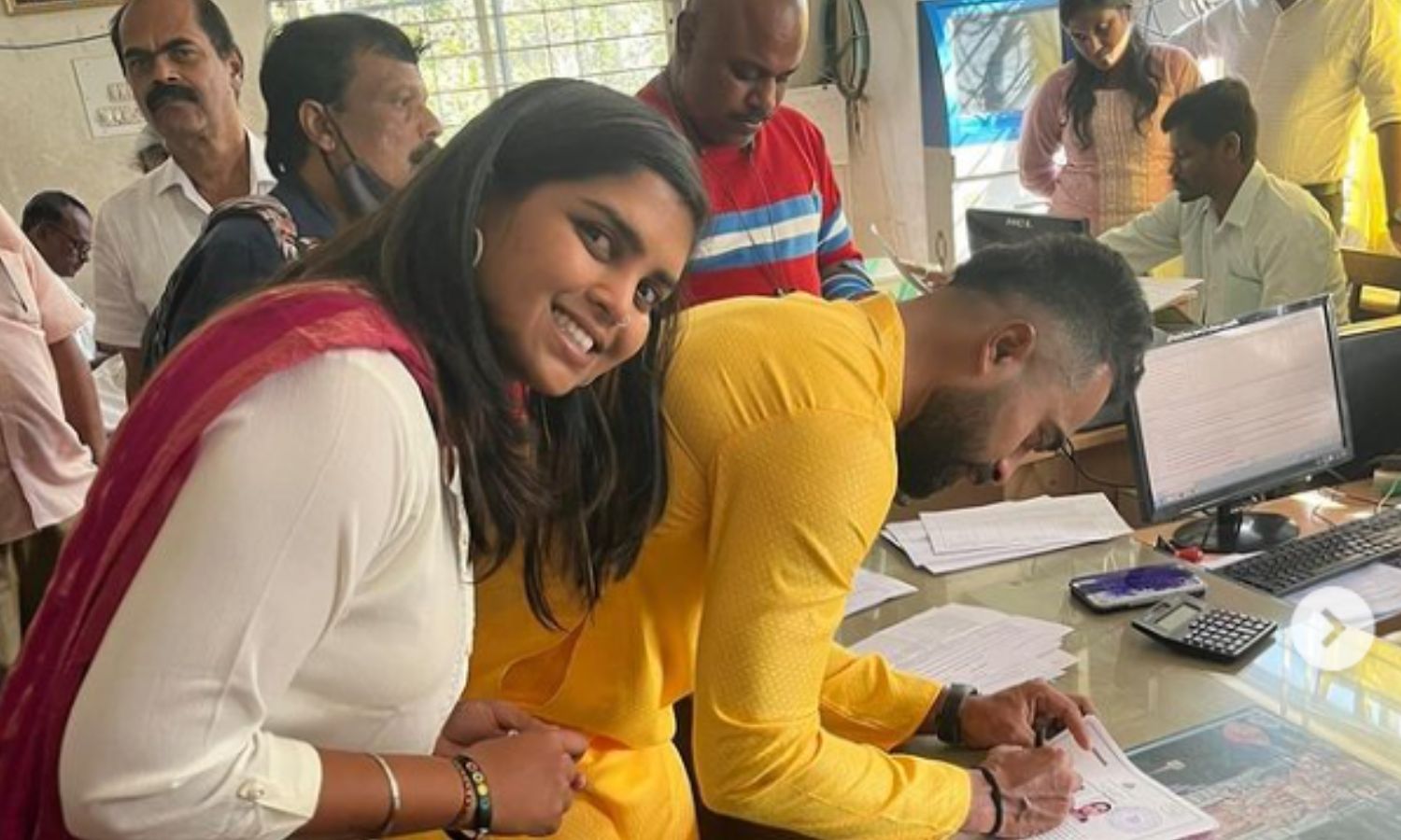 Indian cricketer Veda Krishnamurthy gets married on late mother's b'day