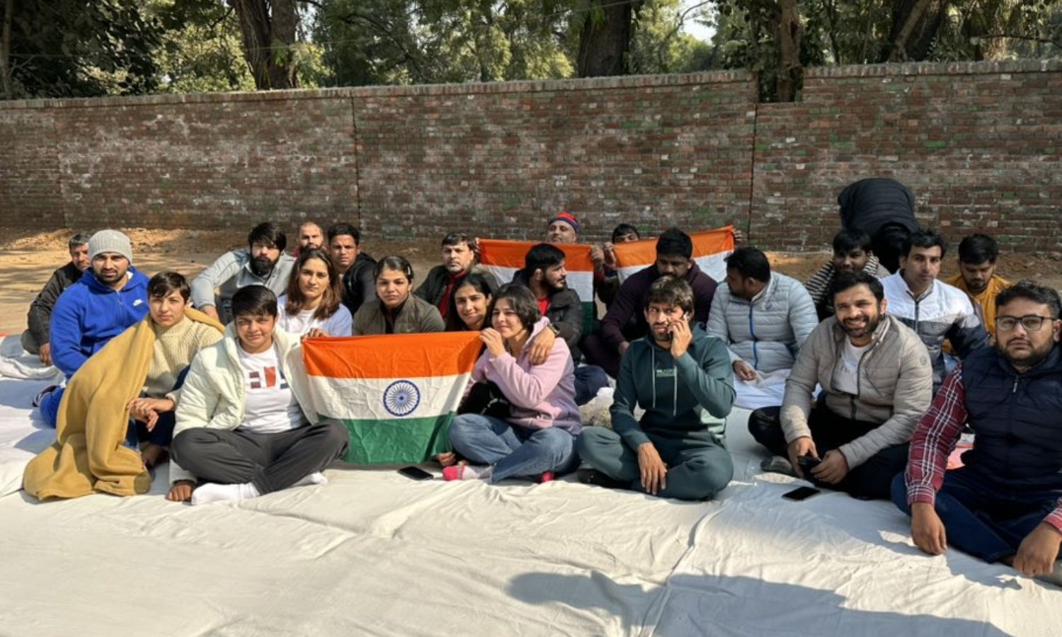 Top Indian wrestlers stage protest against WFI