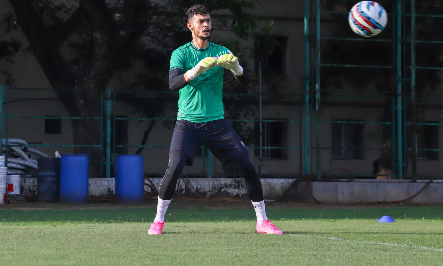 Chennaiyin FC sign promising goalkeeper Prateek and defender Sachu Siby