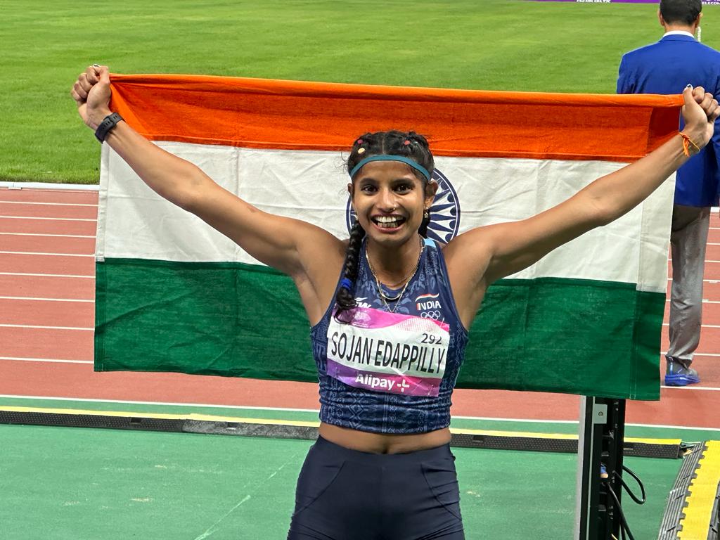 Asian Games Athletics: Ancy Sojan wins long jump silver, Shaili Singh ...