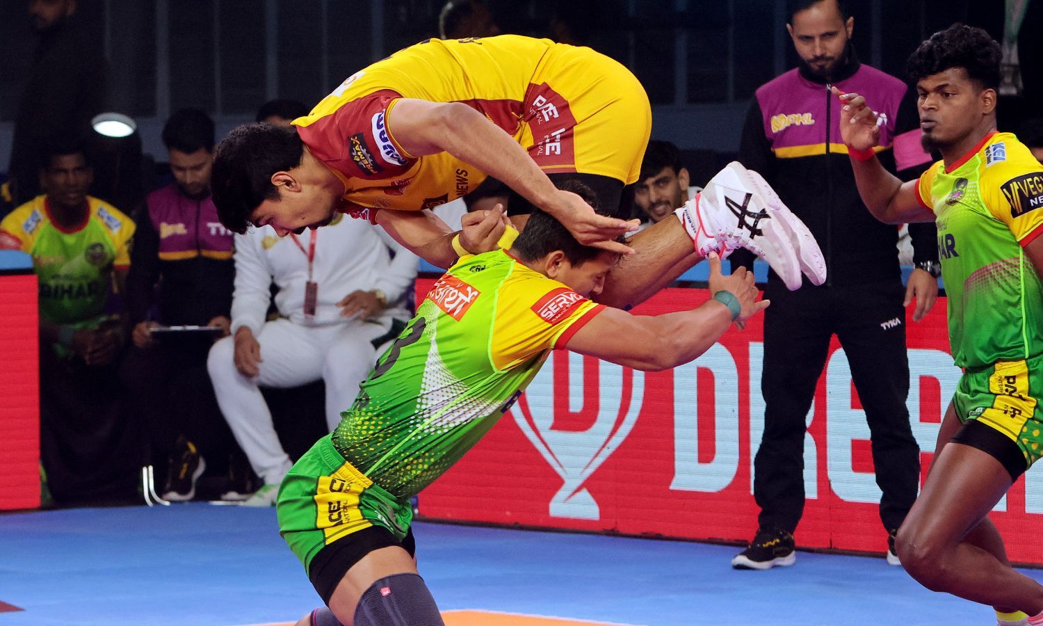 PKL 2024: Telugu Titans lose second game, UP Yoddhas thrash Bengaluru ...